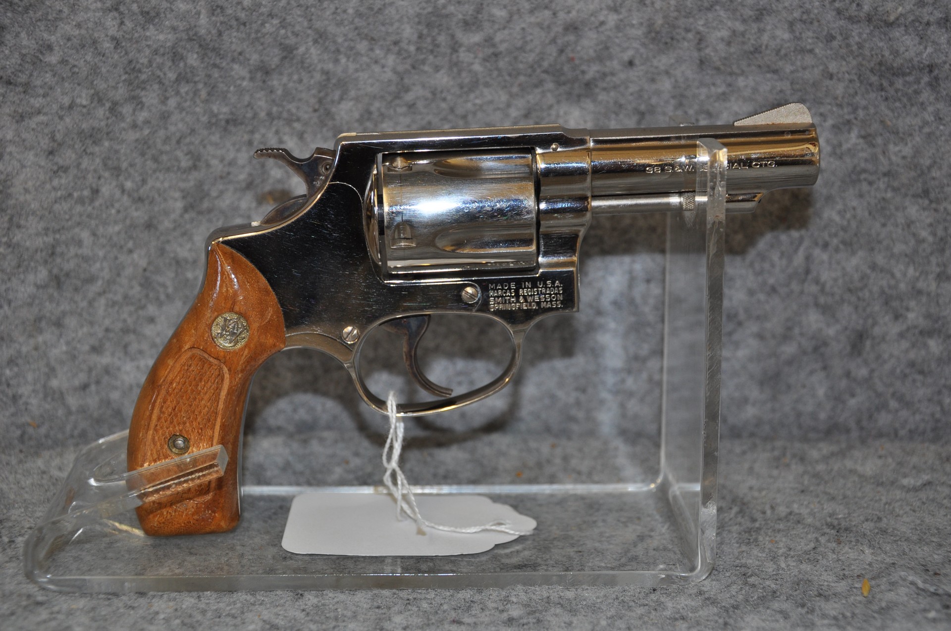 G-56020-1_SW36-1_01 :: Green Country Arms & Pawn